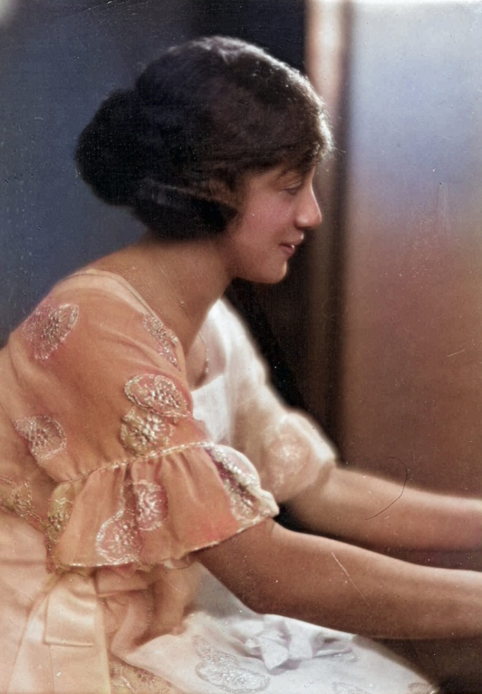 Helen Hagan - 36Keys